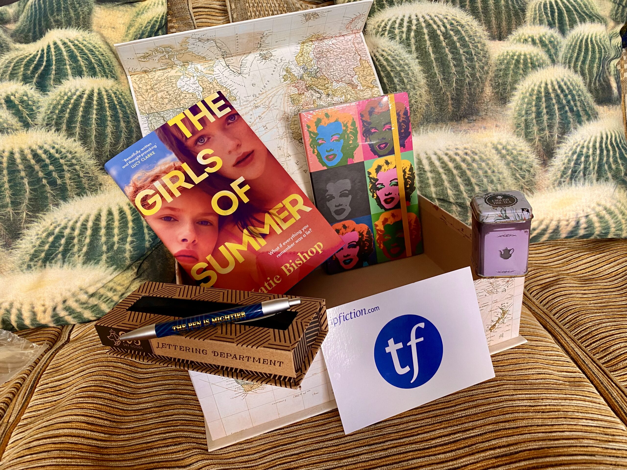 GIVEAWAY – A Summer book box Blog | TripFiction